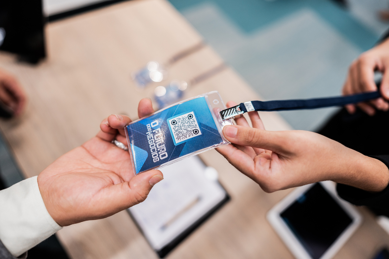 Best lead capture software for CRM integration - momencio